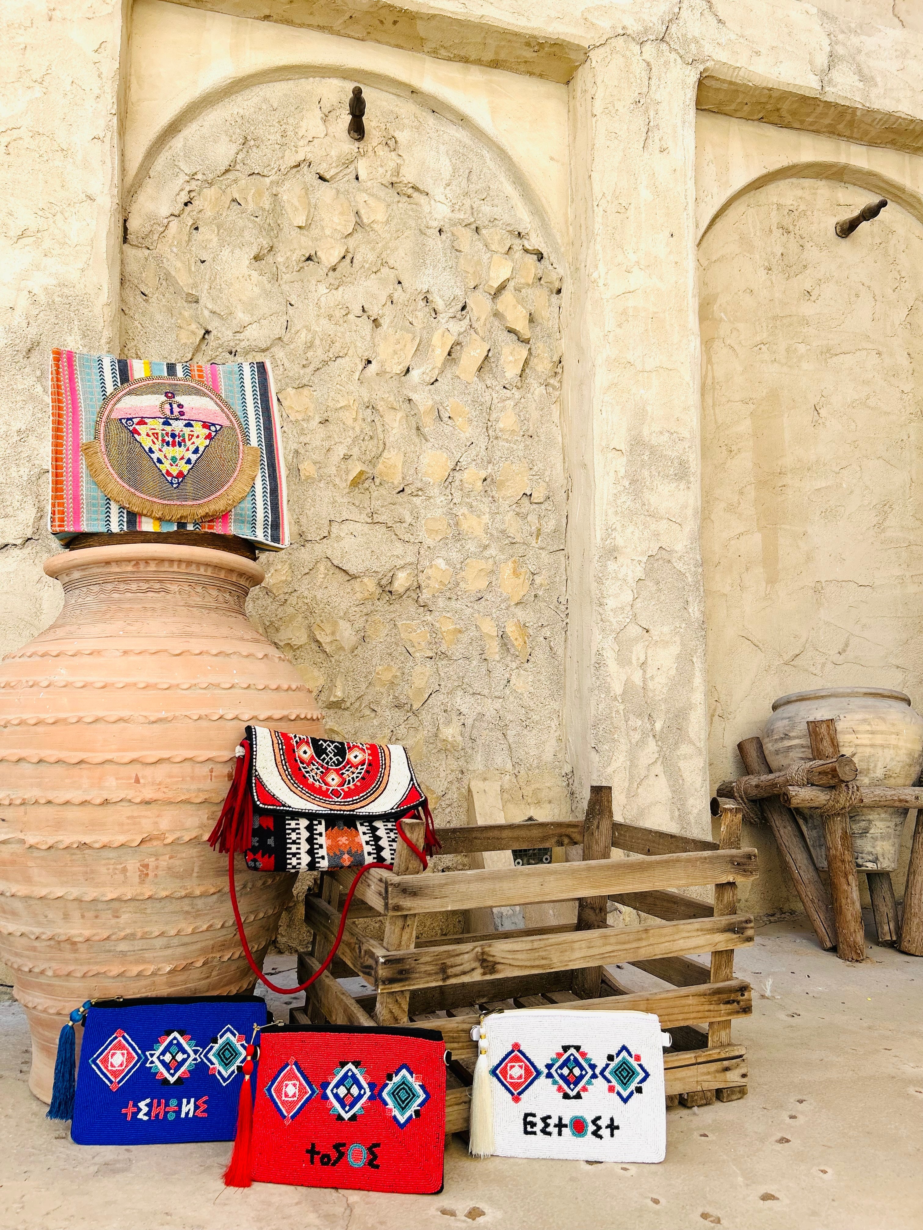 Amazigh Bags. Treasures to Carry. ⴰⵎⴰⵣⵉⵖ – Dar Chi
